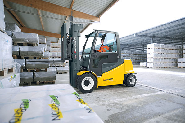 Jungheinrich electric lift trucks feature advanced AC technology ...