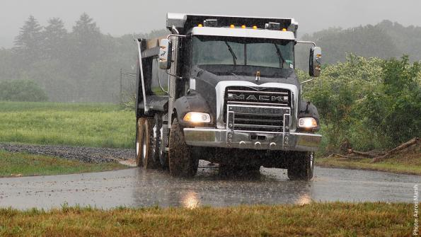 Putting Mack's latest powertrain tech to the test | FleetOwner