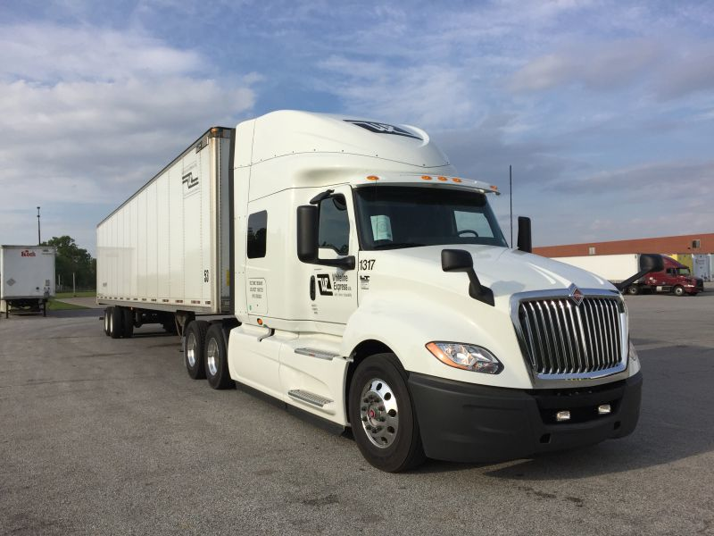 Whiteline Express boosts pay | FleetOwner