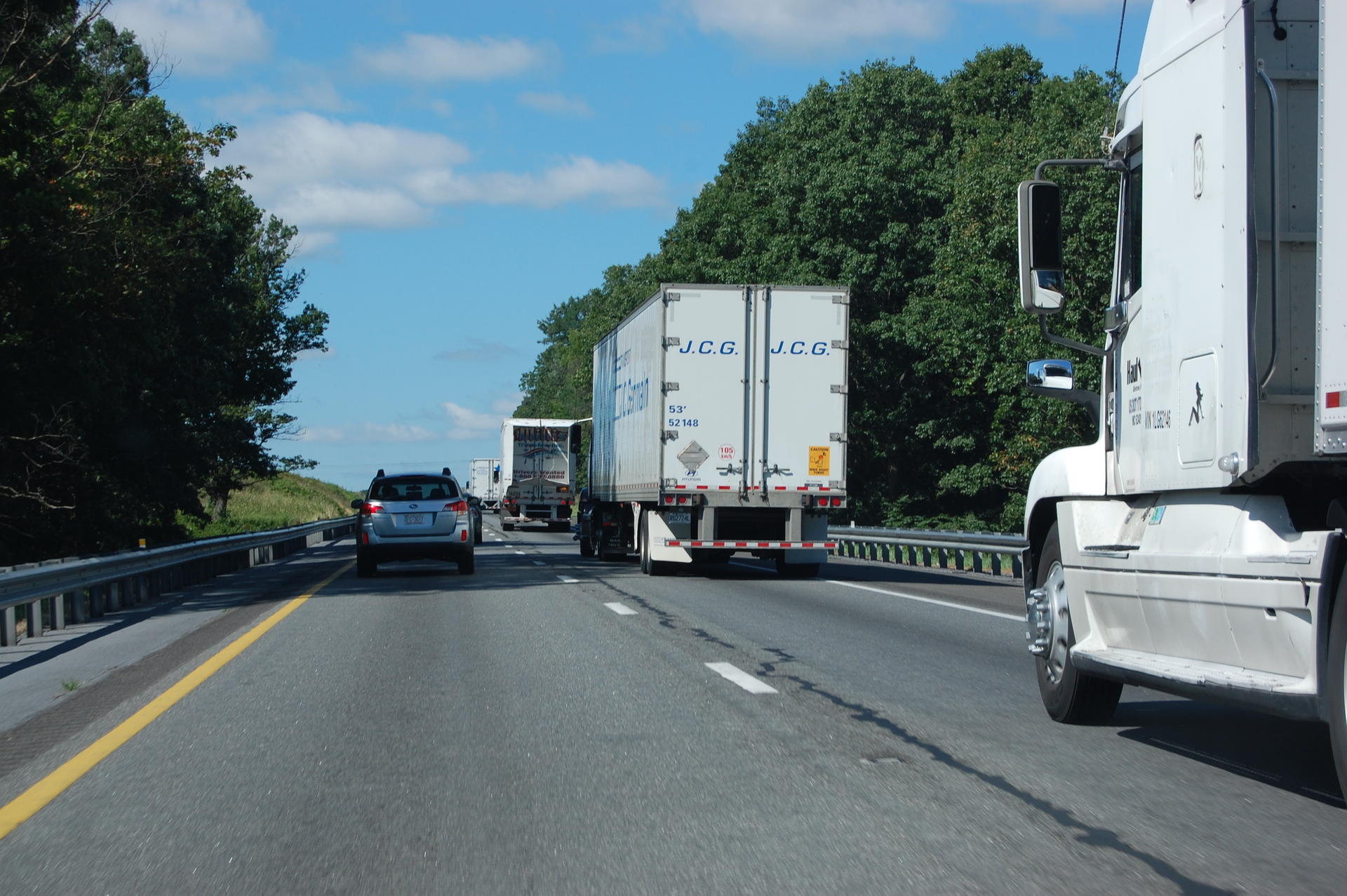 DAT: TL spot rates keep soaring | FleetOwner