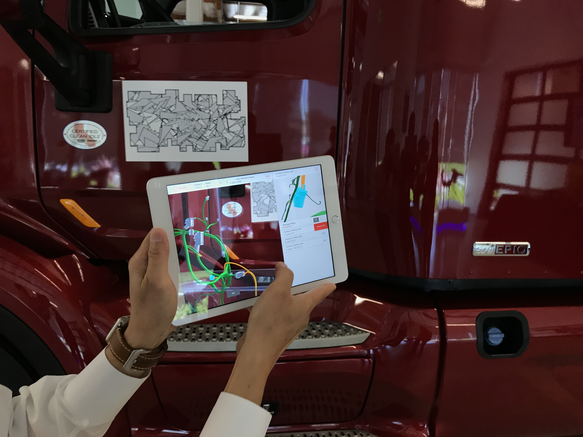 Peterbilt offers glowing industry outlook as it shows off PACCAR ...