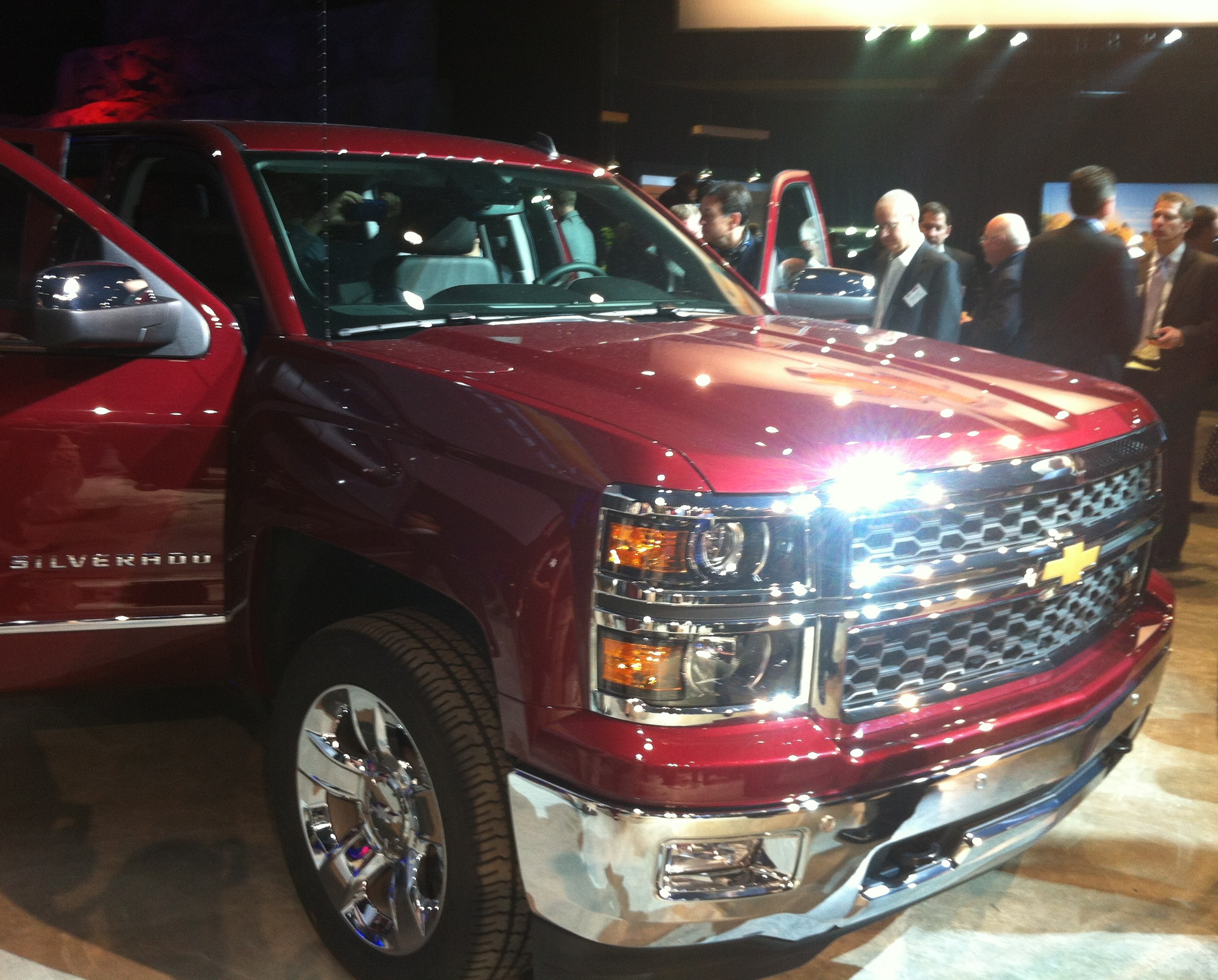 Photos: 2014 GMC Sierra and Chevrolet Silverado 1500 are revealed ...