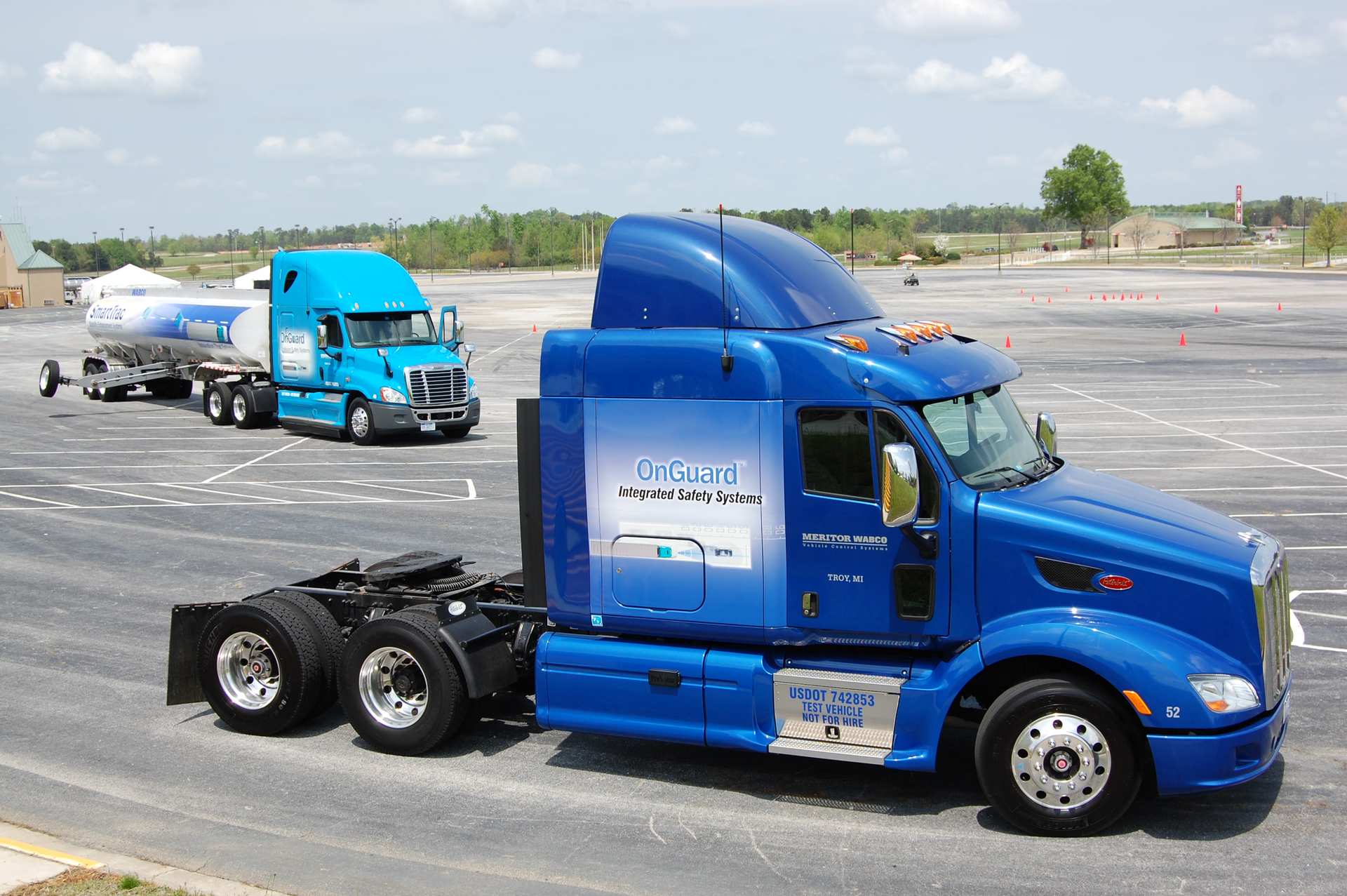 Scenes from the Meritor and Meritor WABCO "Scientific Savings" Expo ...