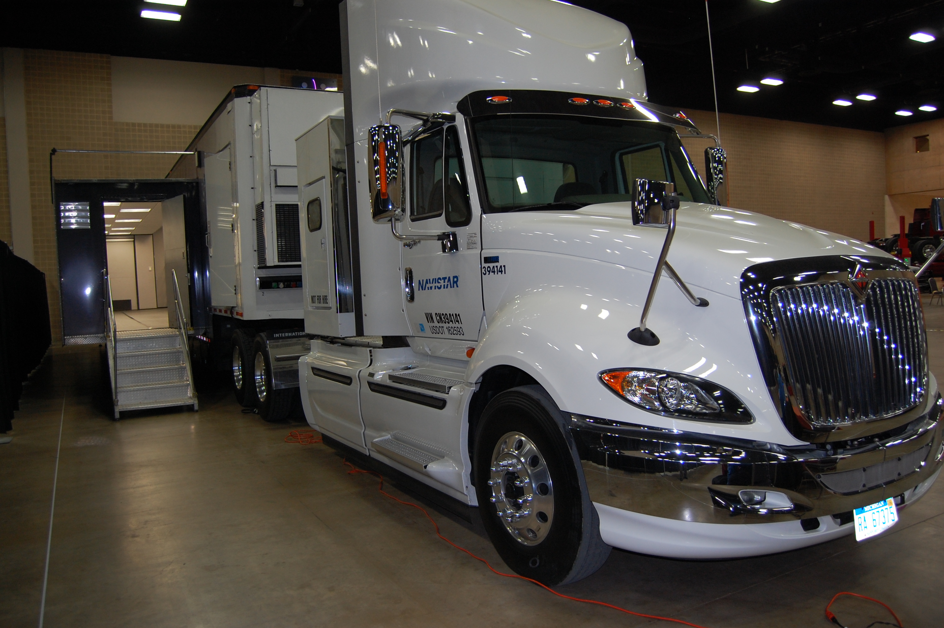 Touring a Navistar technician training trailer | FleetOwner