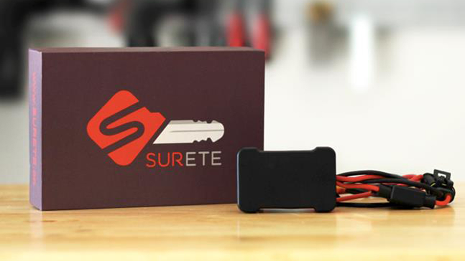 New Surete device, app target distracted driving | FleetOwner