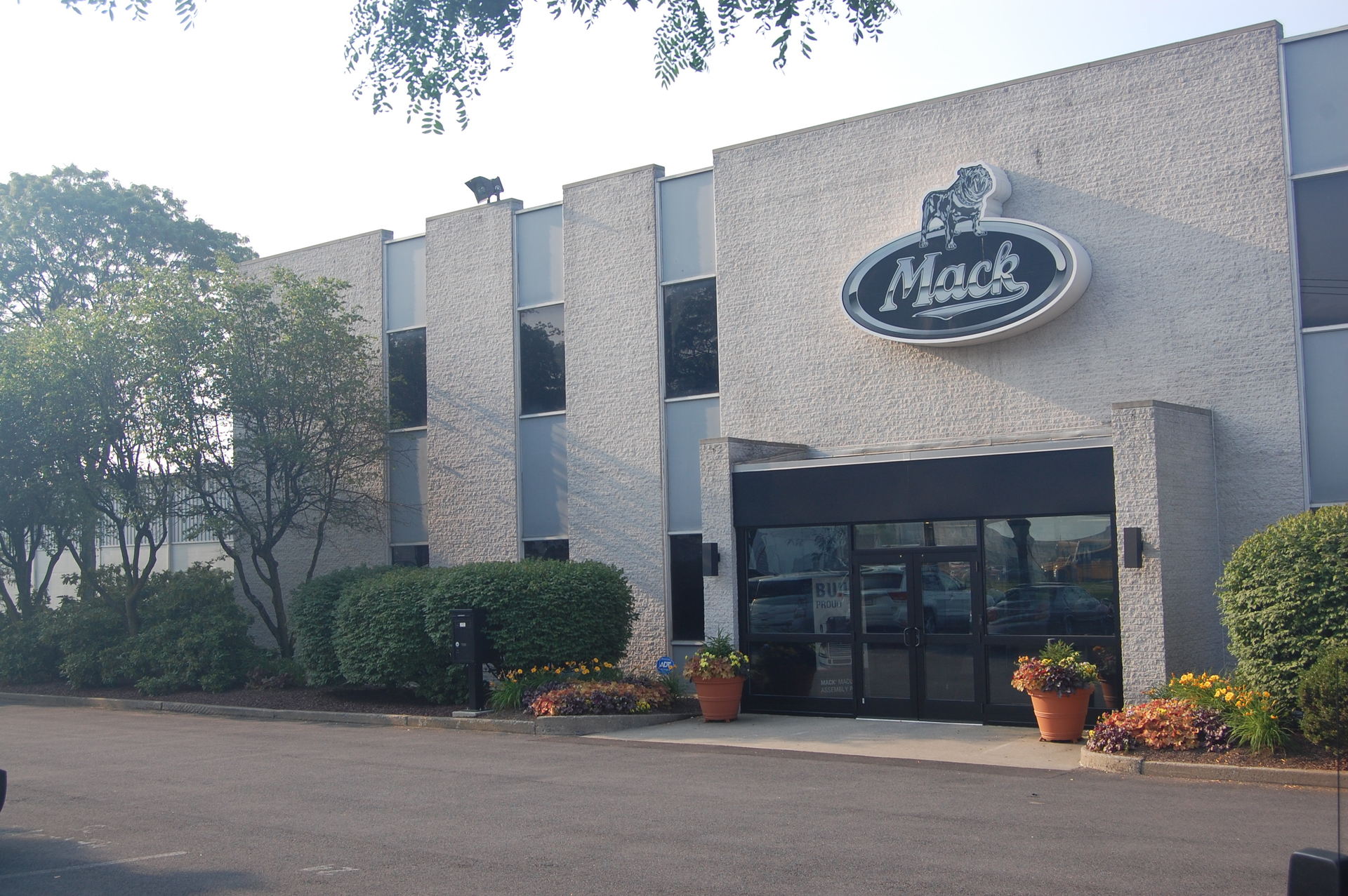 Mack Trucks' Macungie Assembly Plant | FleetOwner