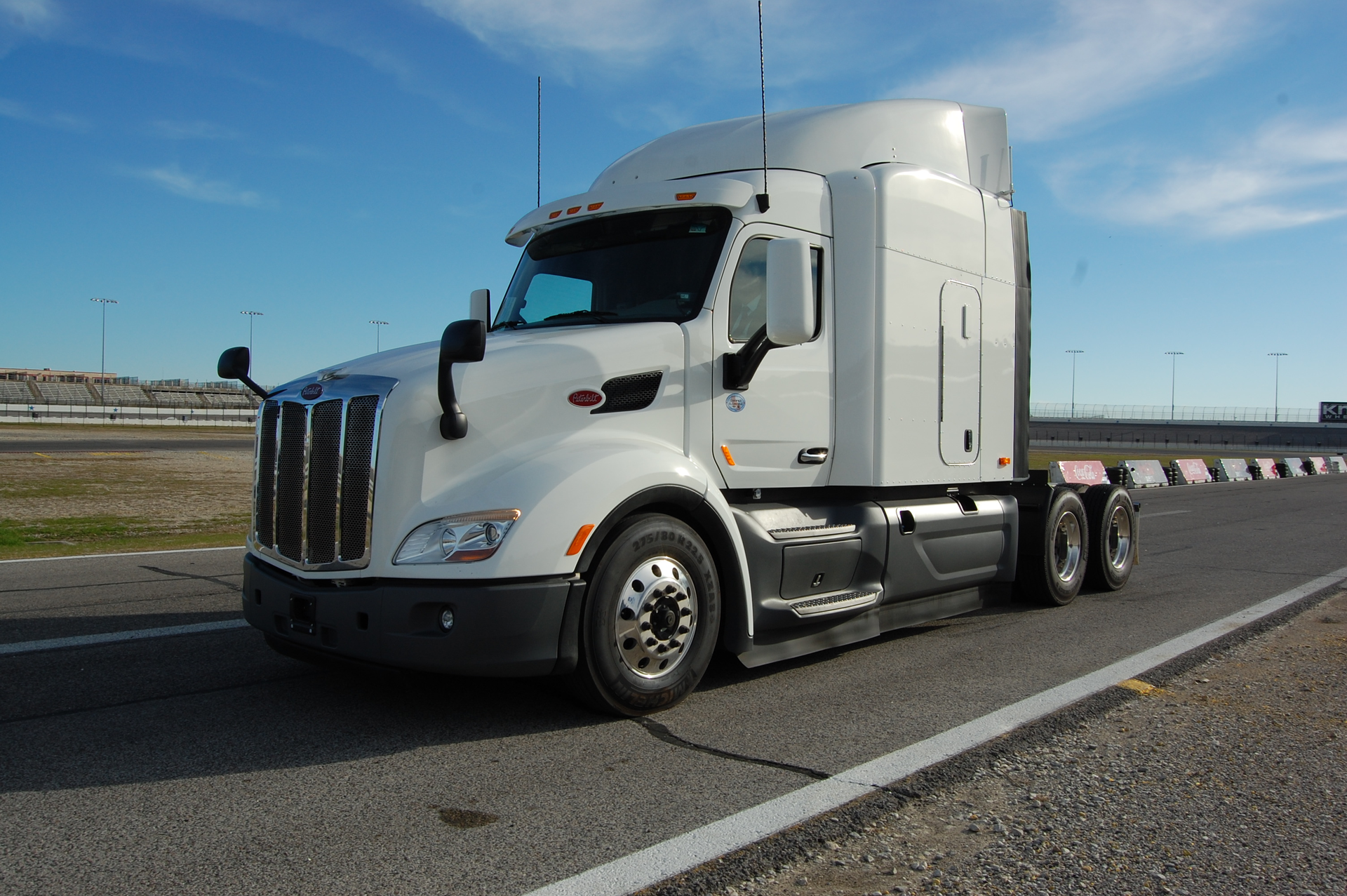 Peterbilt's Model 579 Autonomous Truck in Action | FleetOwner