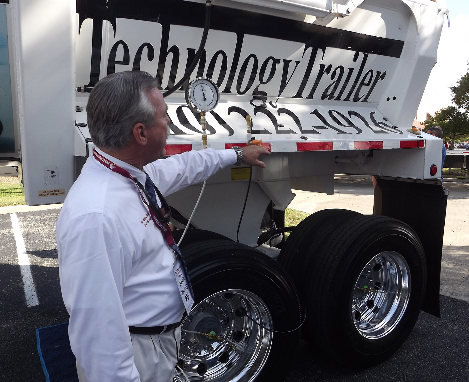 Meritor Tire Inflation System by P.S.I.: Built from the ground up ...
