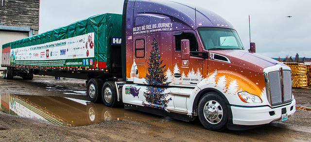 Scenes from the 2017 Capitol Christmas tree trip | FleetOwner