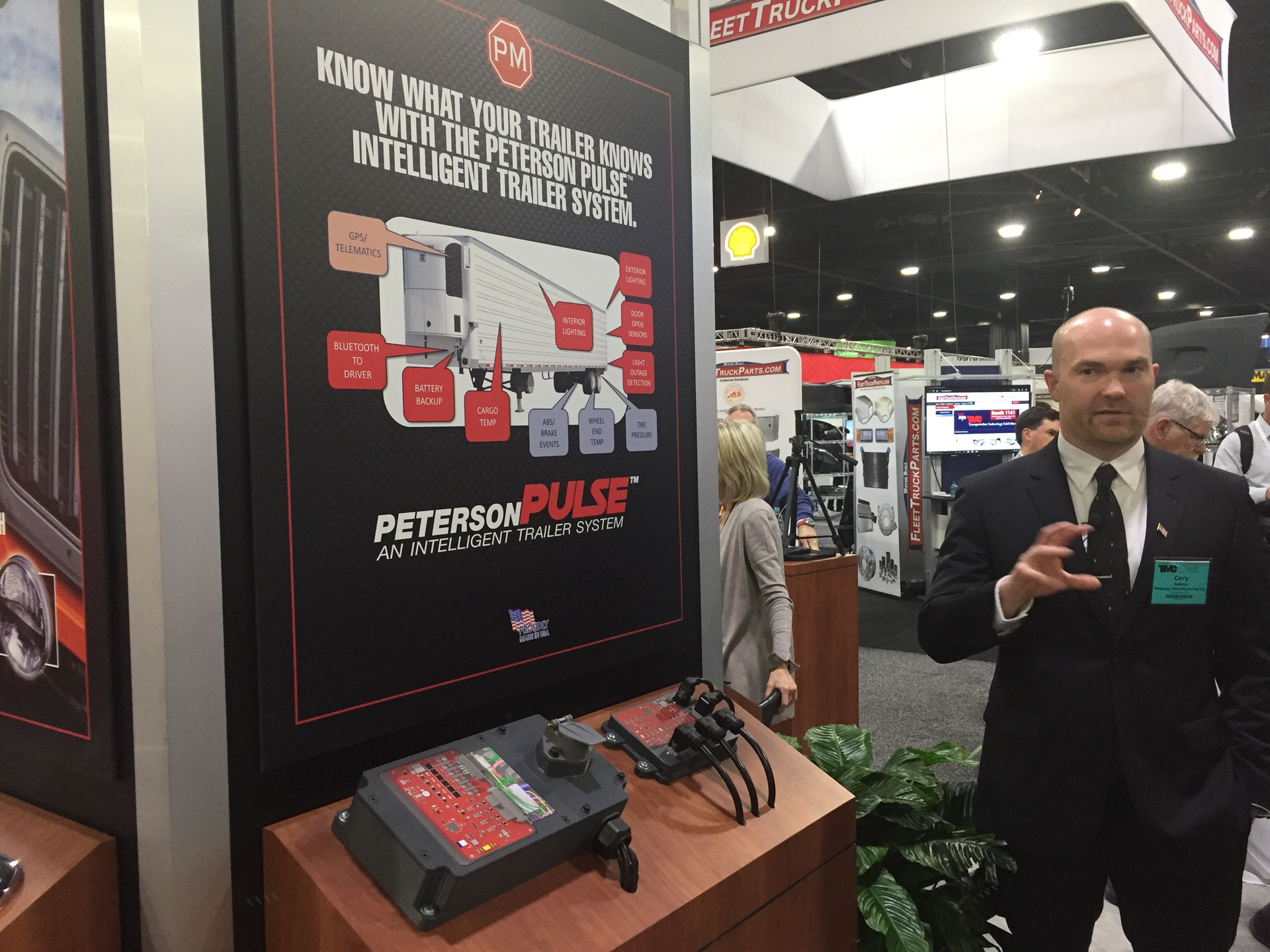 Peterson introduces 'intelligent' trailer system | FleetOwner