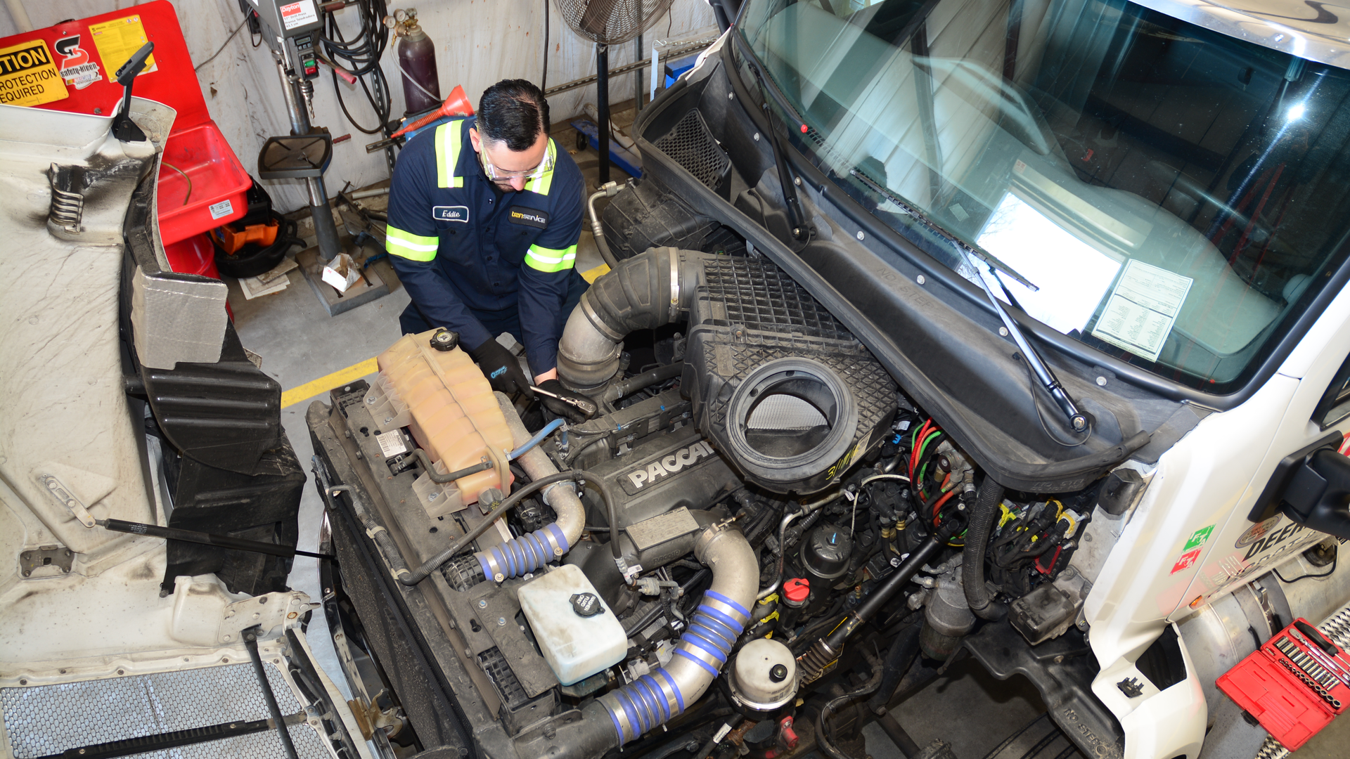 Fluid analysis can lead to a healthy fleet | FleetOwner