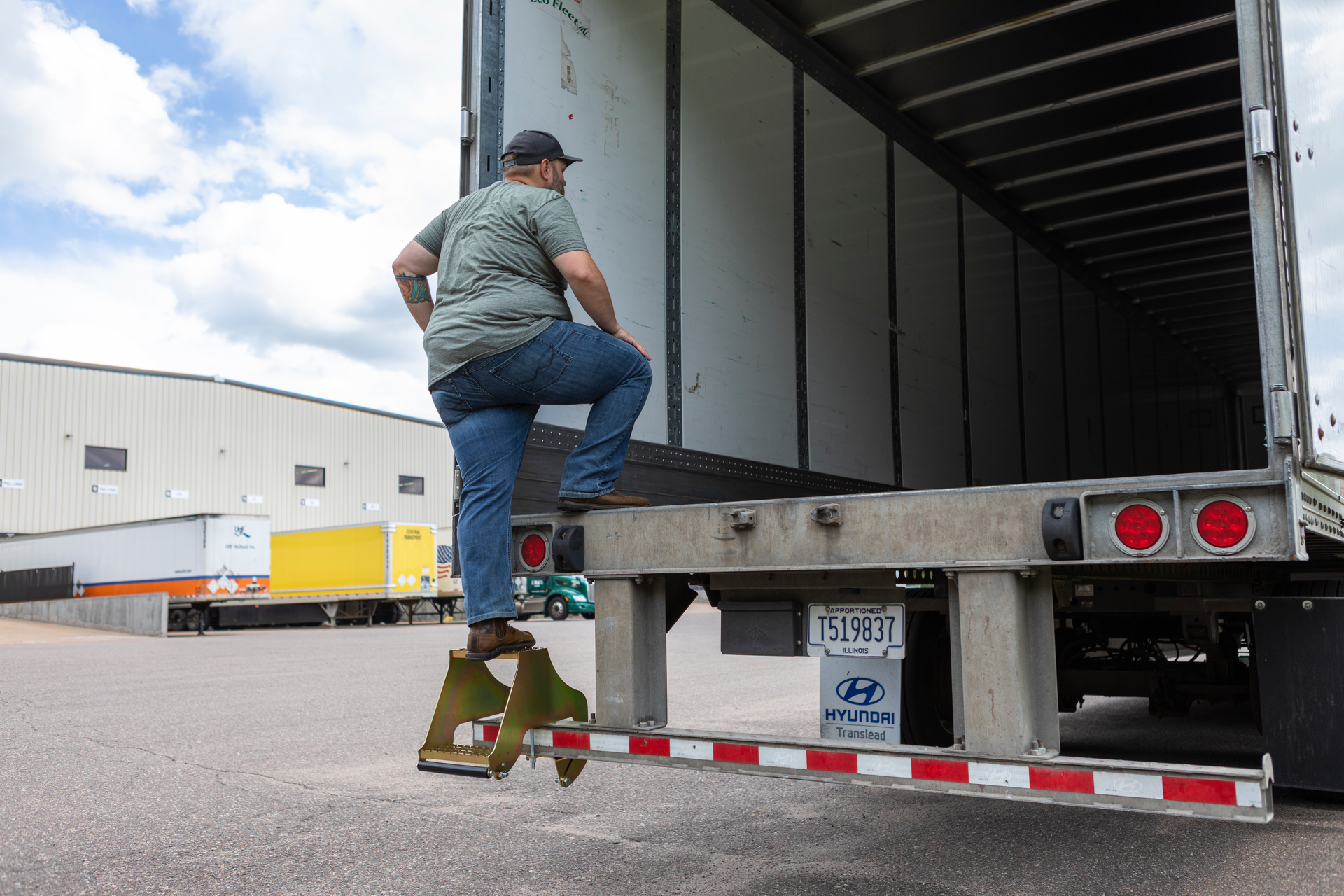 RETRAC introduces HighRise | FleetOwner