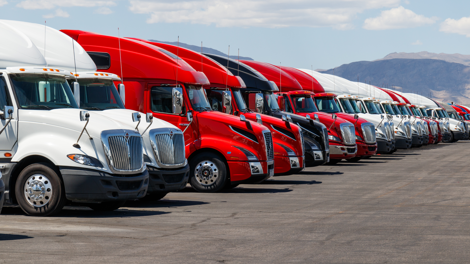 Class 8 orders explode as carriers prepare for 2021 | FleetOwner