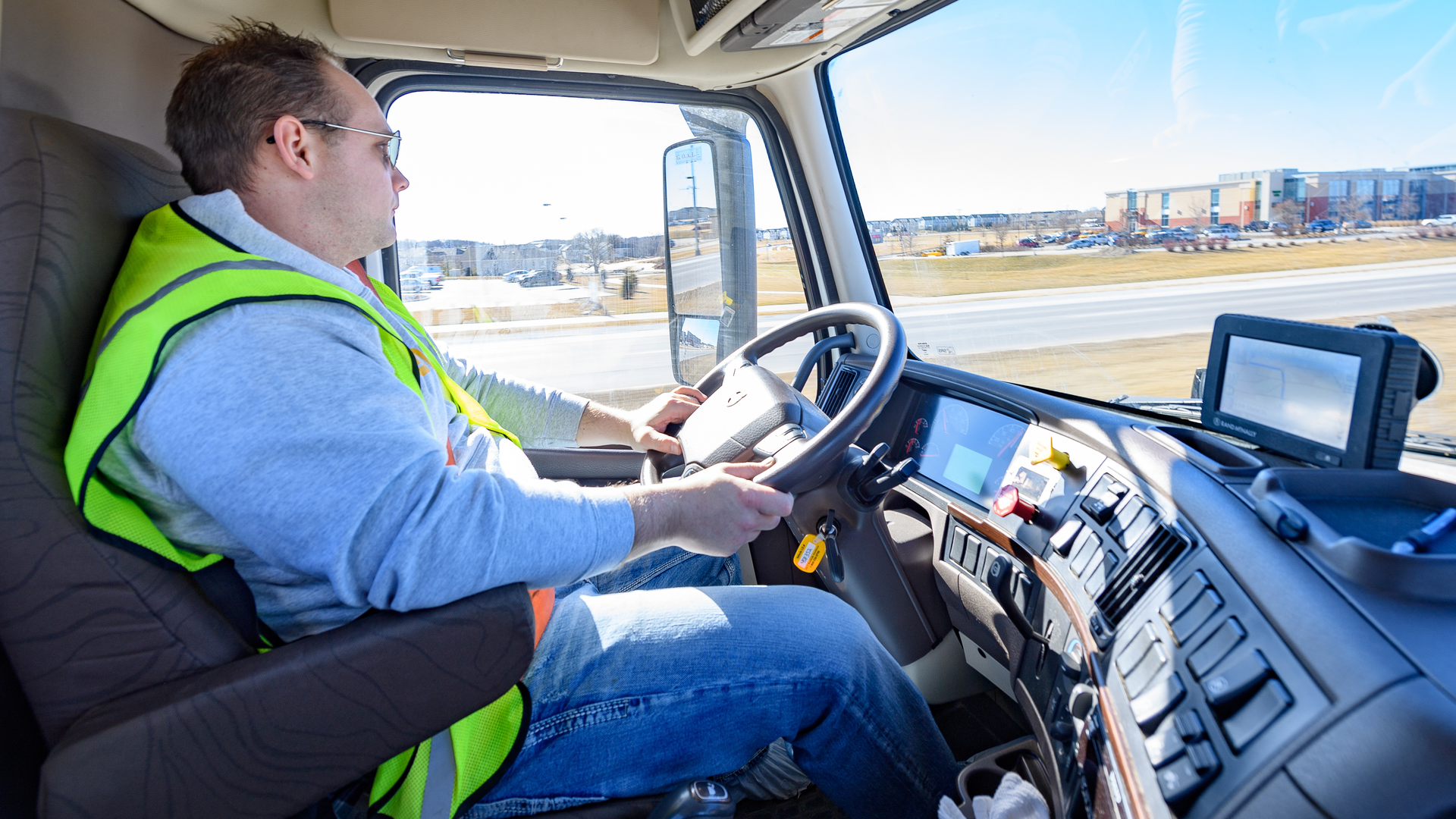 The Data Gap: How technology can improve driver training | FleetOwner