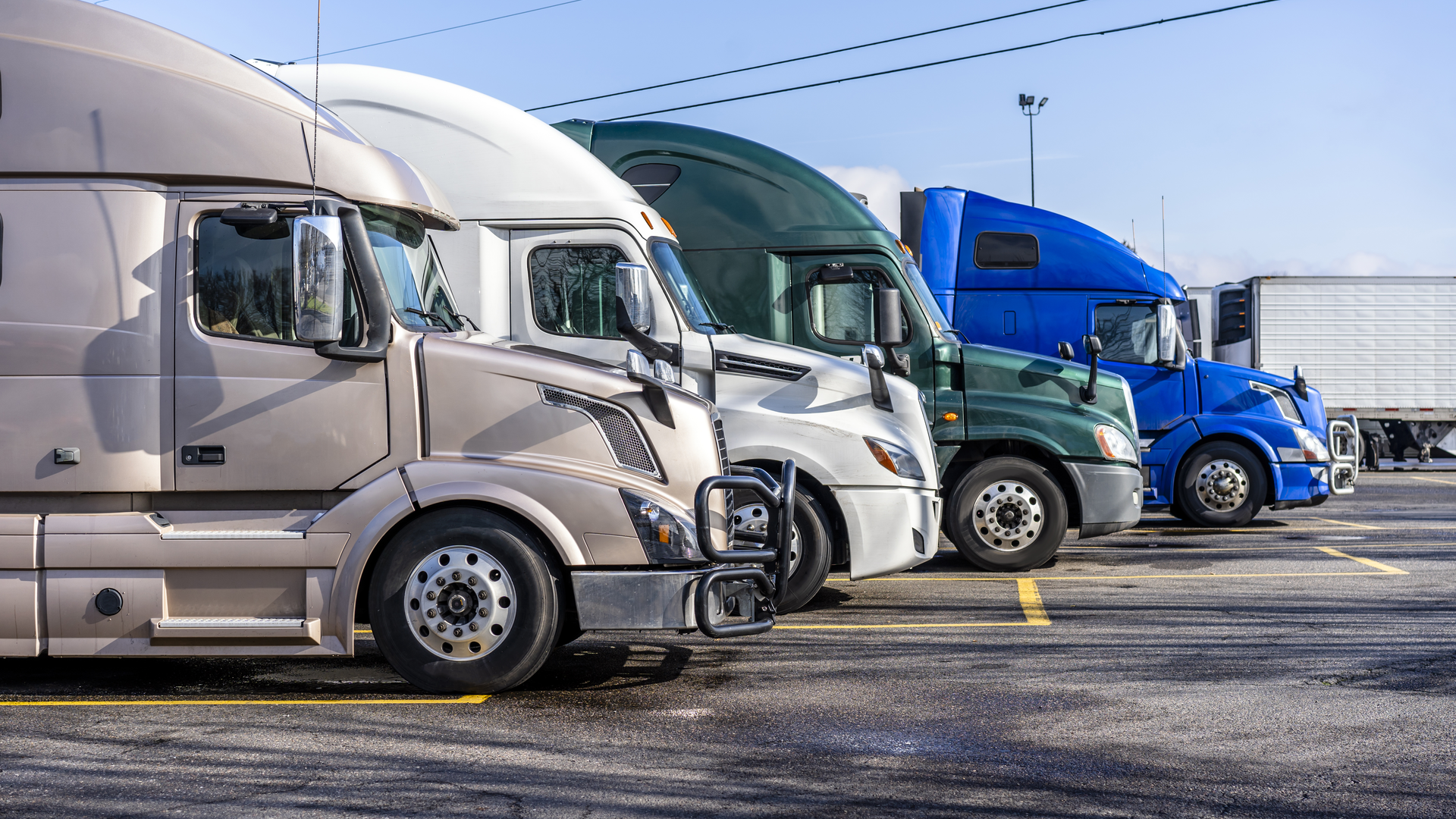 Class 8 orders exceed 40,000 for sixth consecutive month | FleetOwner