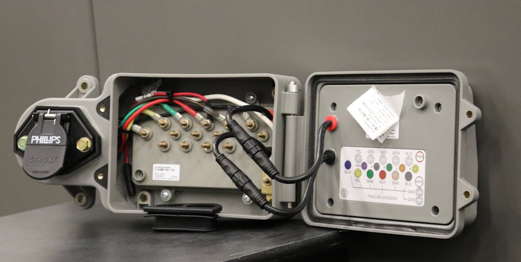 Phillips Connect releases SmartLock trailer products | FleetOwner