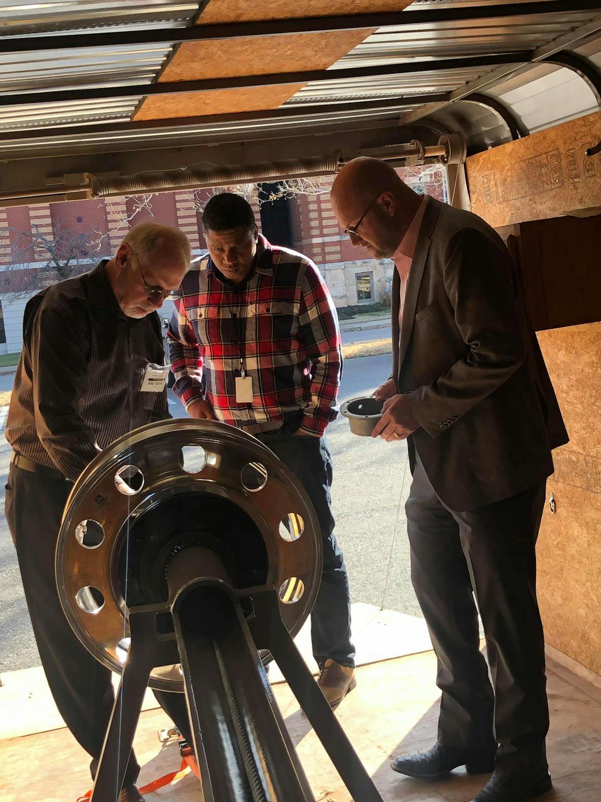 Tethering device puts end to wheel-off accidents, inventor says ...