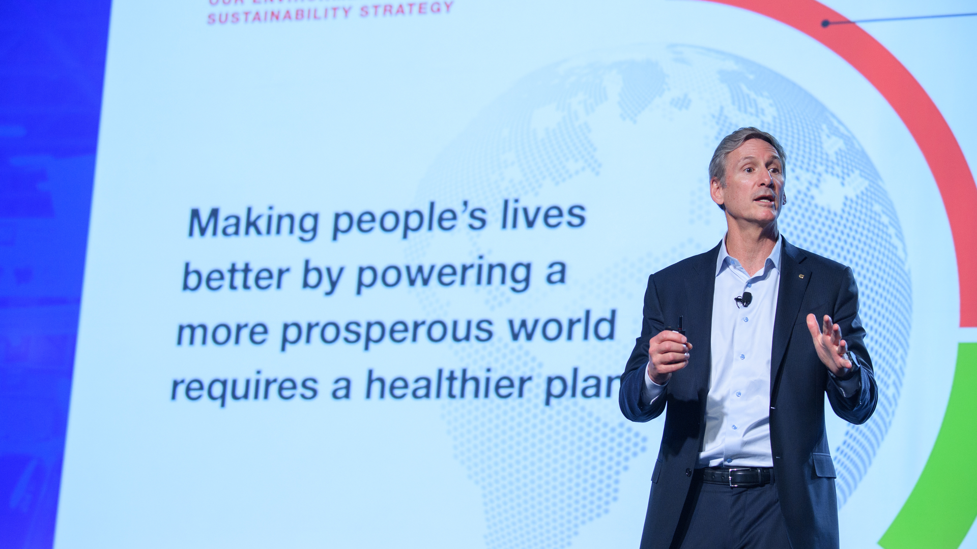 Cummins, Freightliner partner on hydrogen fuel-cell truck | FleetOwner