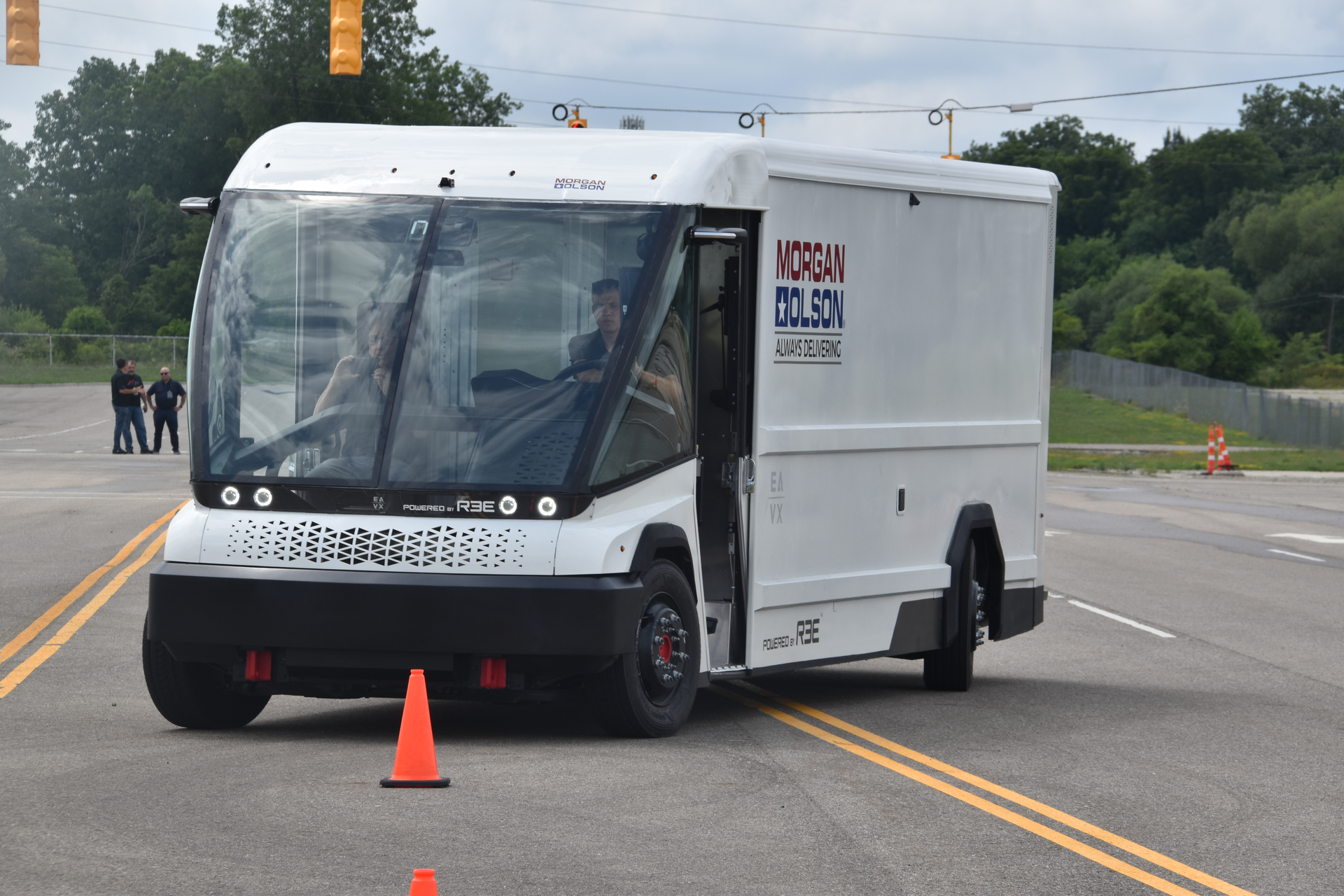 EAVX, Morgan Olson, REE team for electric walk-in step van | FleetOwner