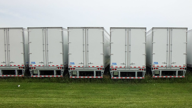 October trailer orders surge above 44,000 | FleetOwner