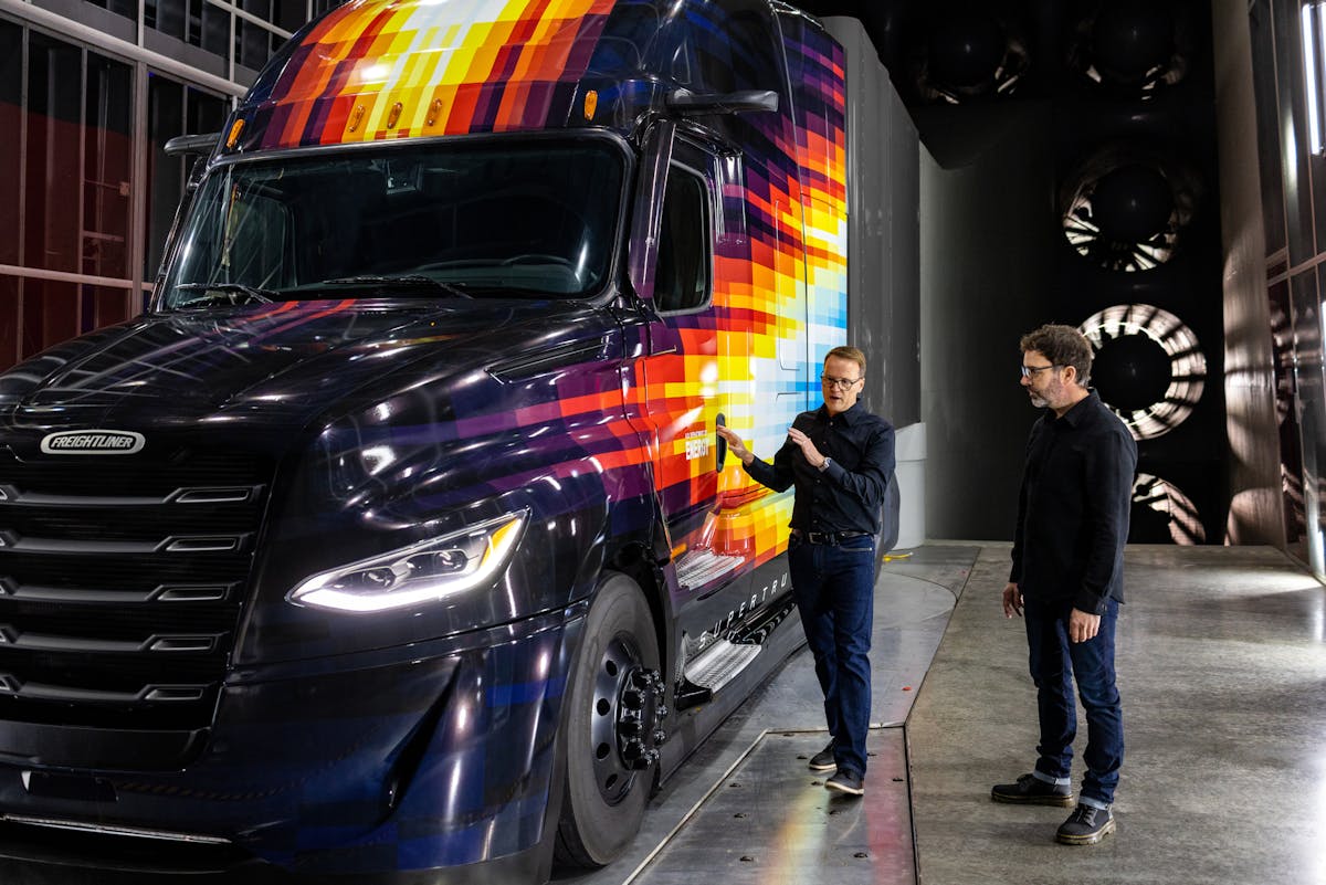 Freightliner SuperTruck II: The most efficient diesel truck DTNA ever ...