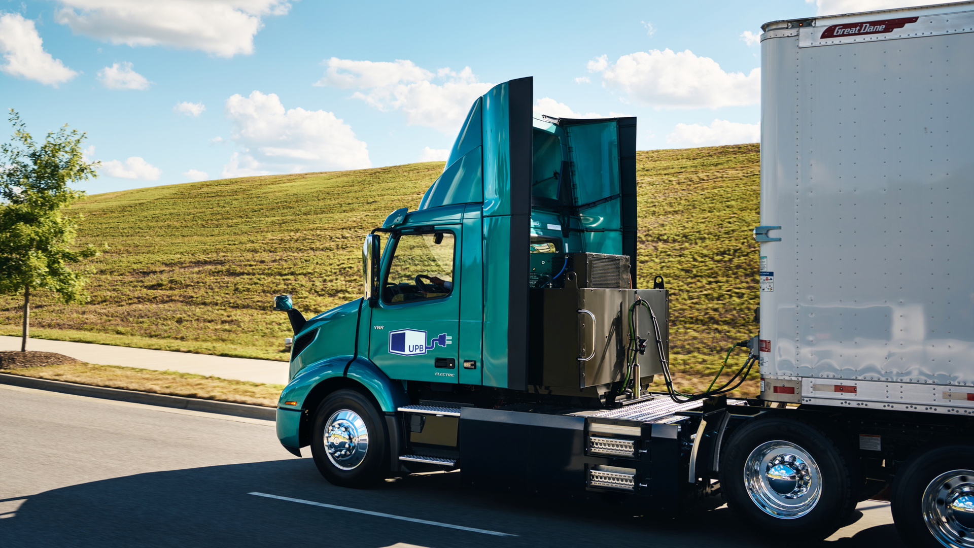Utah PaperBox to deploy Volvo VNR Electric Class 8 | FleetOwner