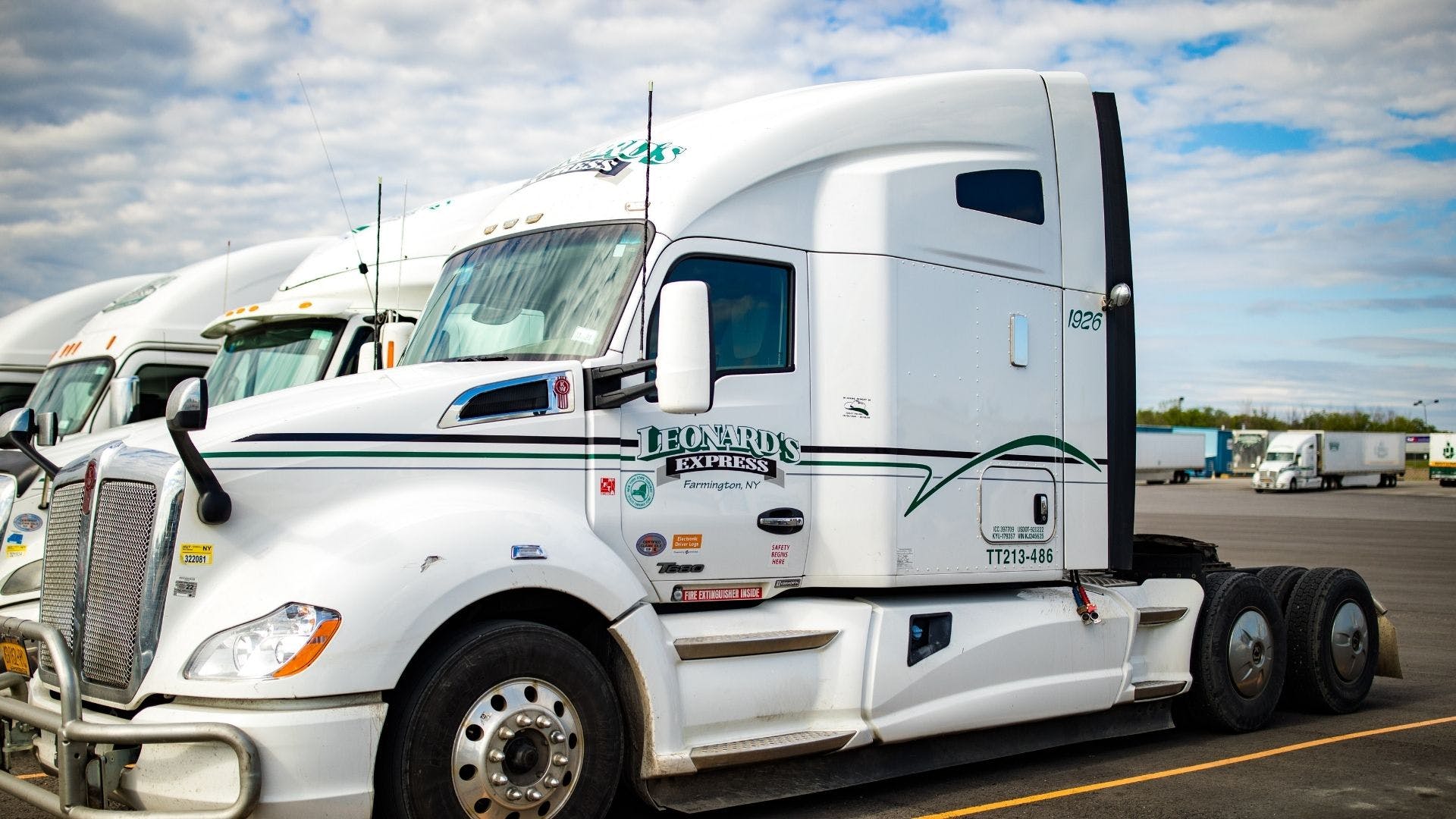 Leonard’s Express celebrates third straight Best Fleets award | FleetOwner