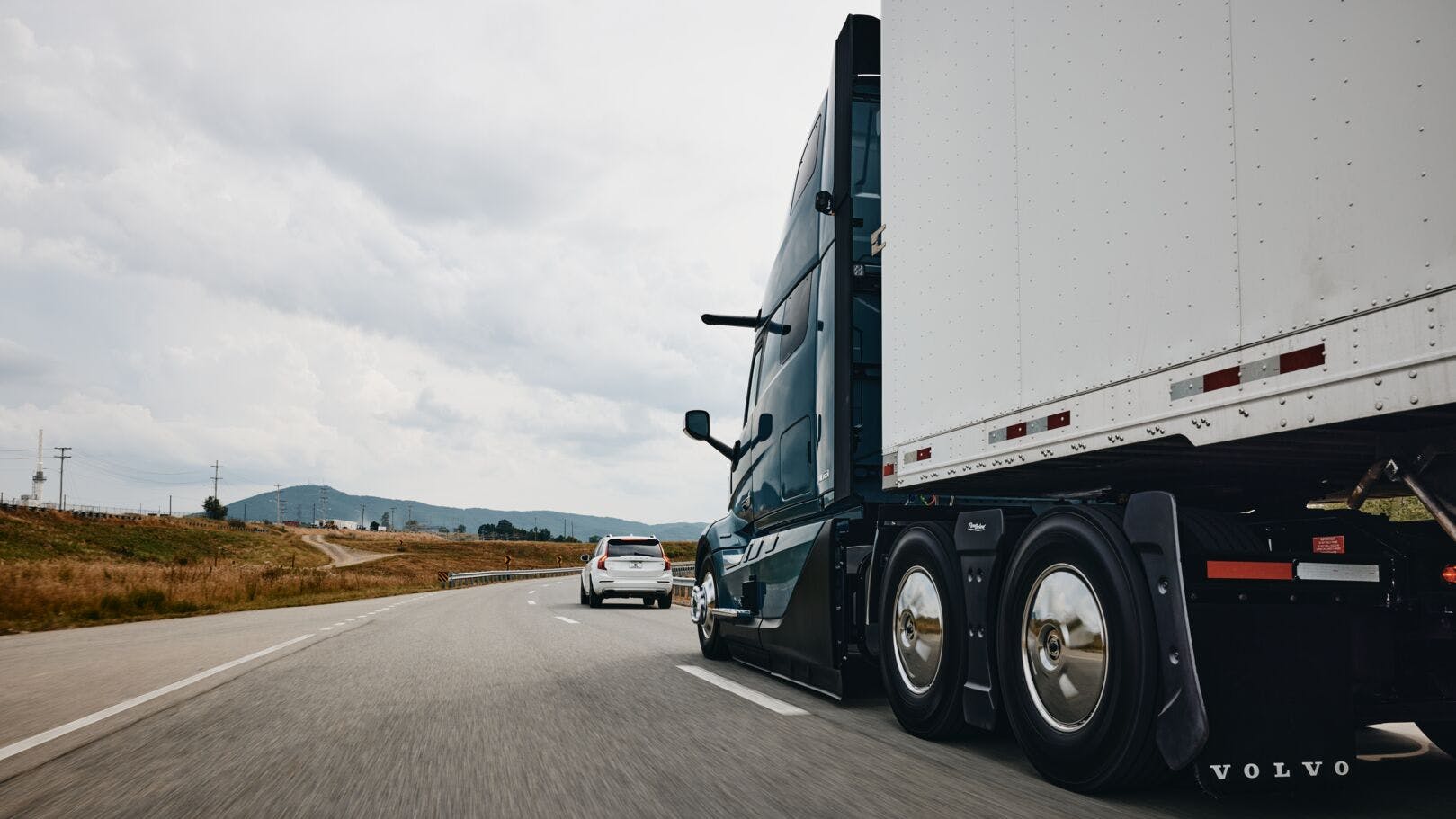 Stoneridge’s MirrorEye camera monitor system will be featured on the ...