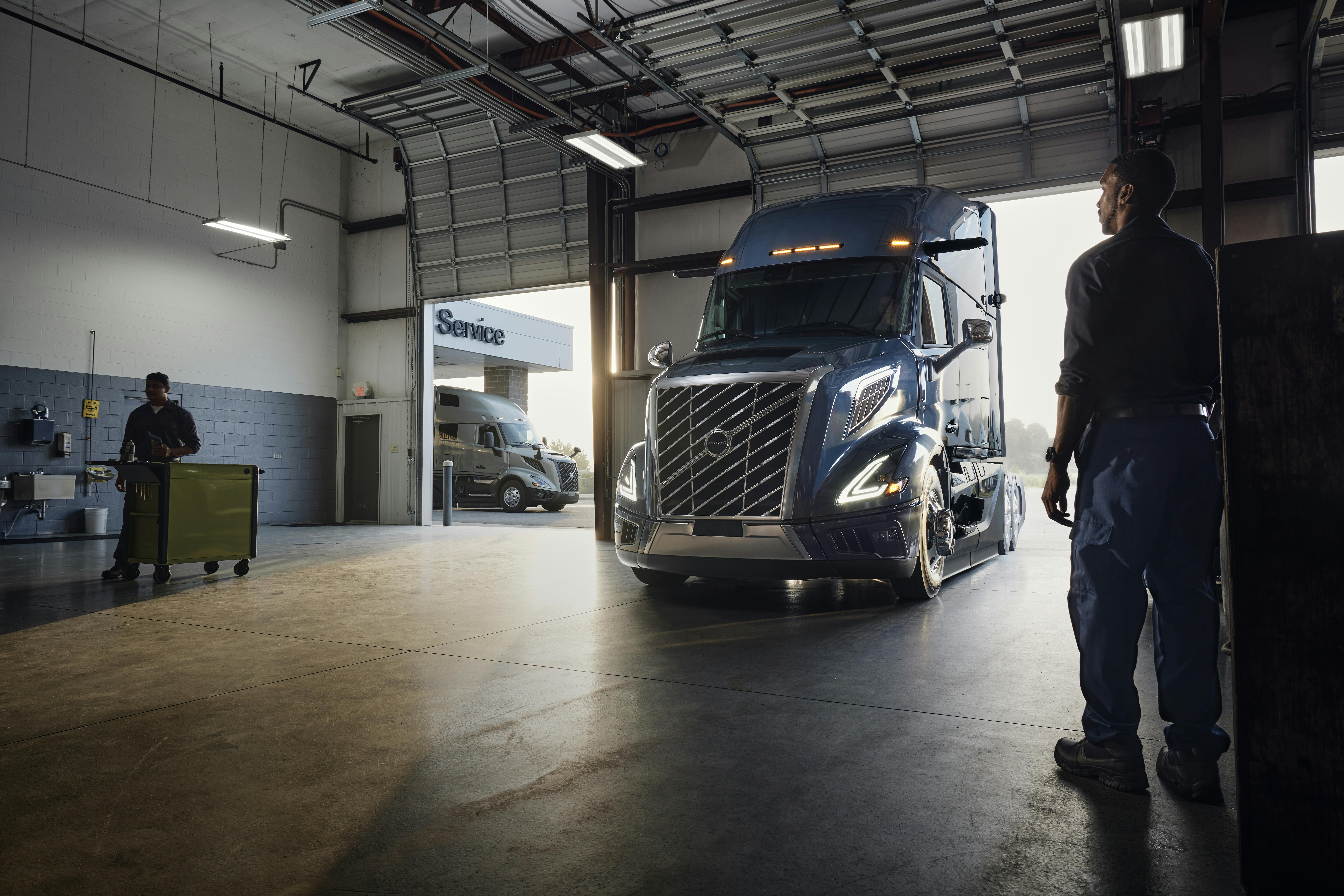 Connectivity among new Volvo VNL advantages | FleetOwner
